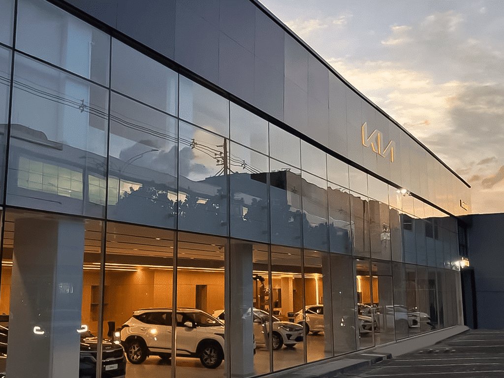 Kia inaugura nueva vitrina en Medellín